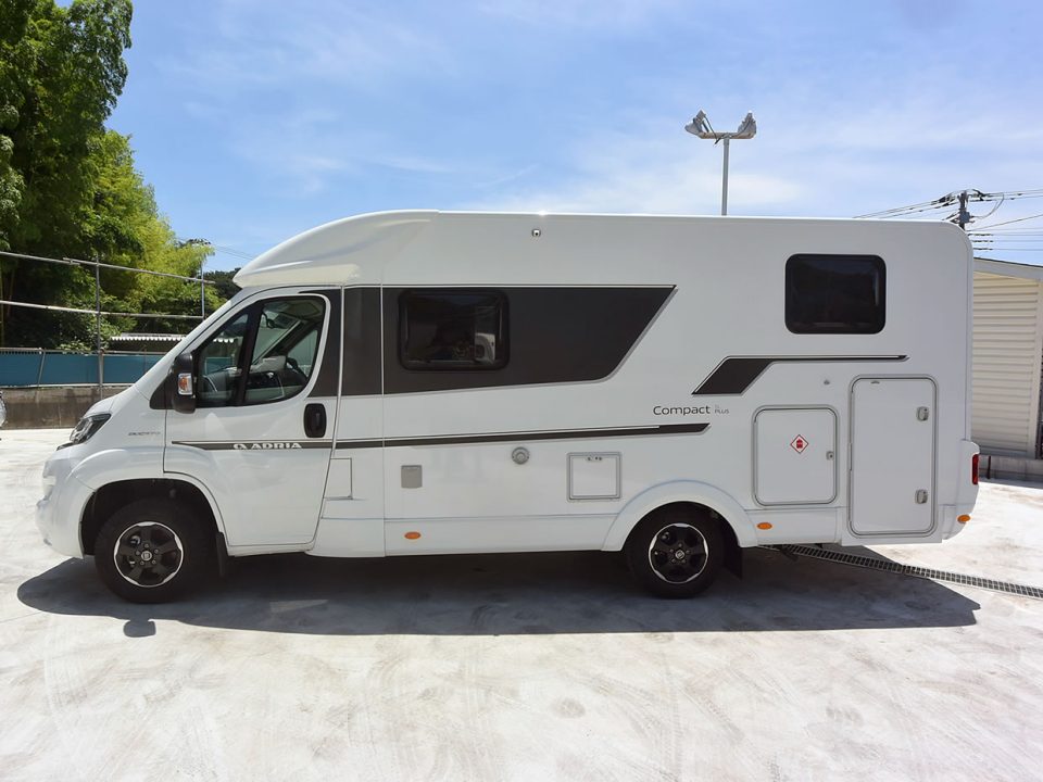 COMPACT PLUS SL | キャンピングカーの新車・中古車販売｜デルタリンク