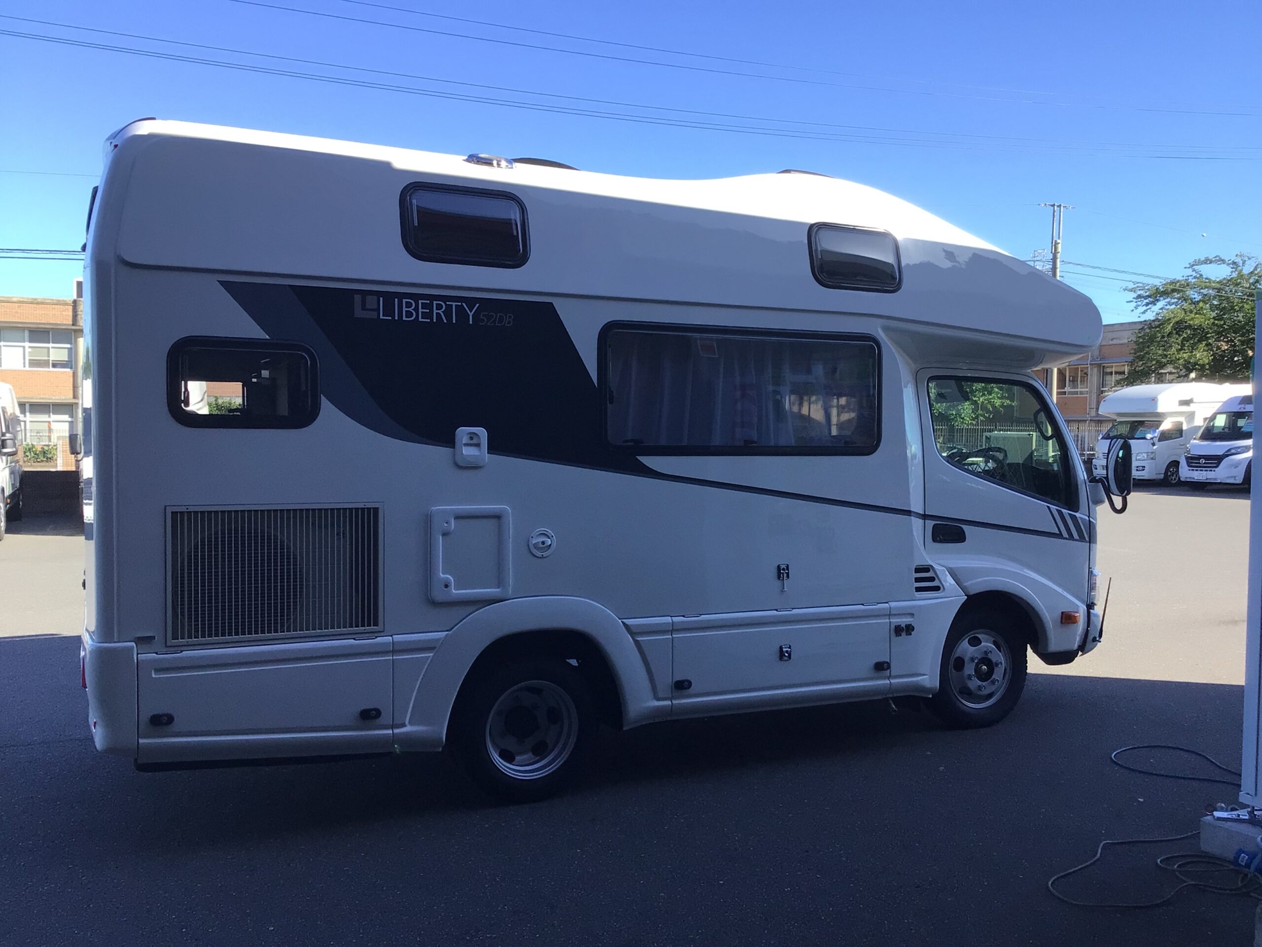 LIBERTY 52DB ダブルタイヤ ディーゼル 4WD | キャンピングカーの新車・中古車販売｜デルタリンク