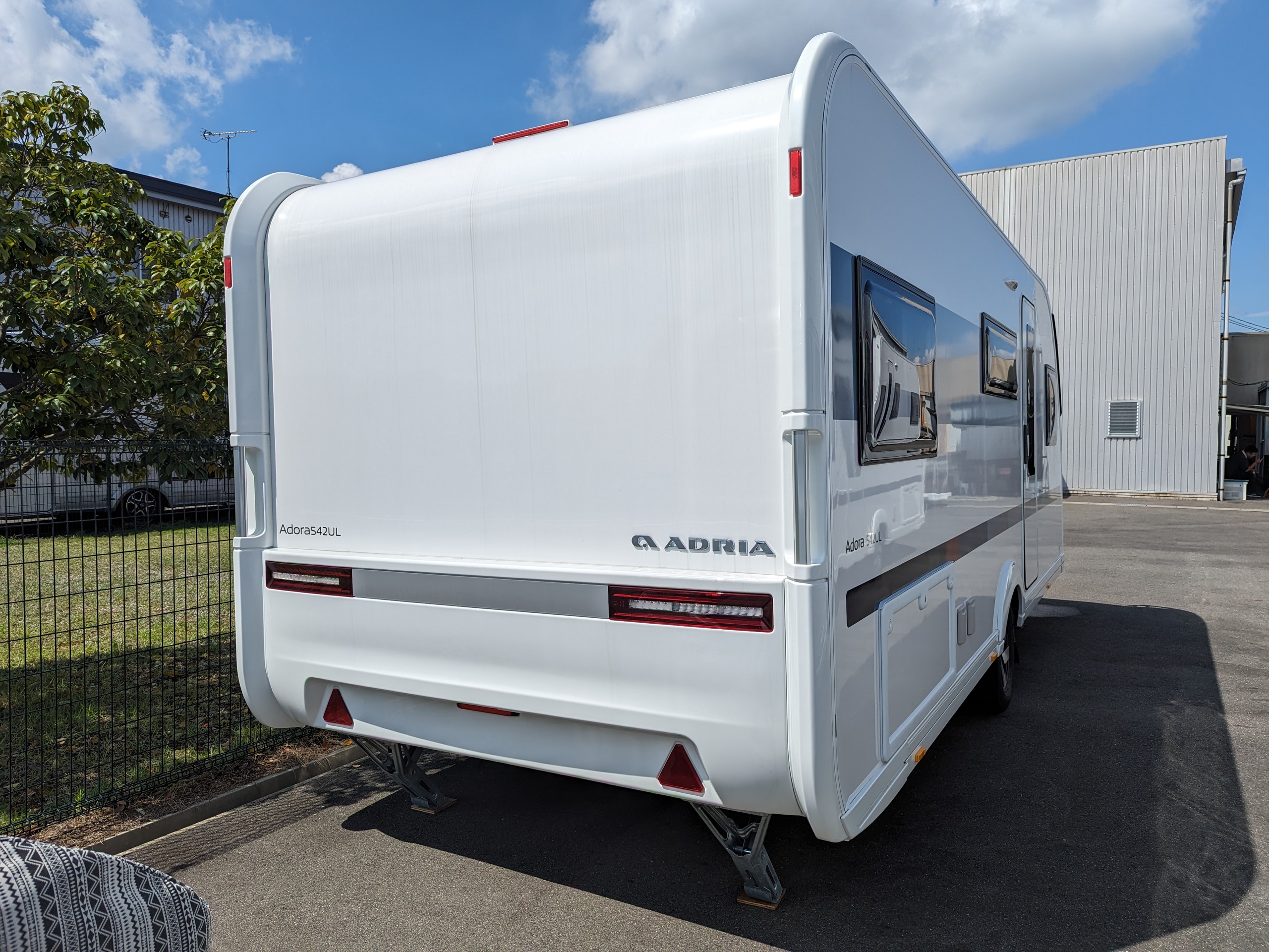 ADORA 542UL | キャンピングカーの新車・中古車販売｜デルタリンク