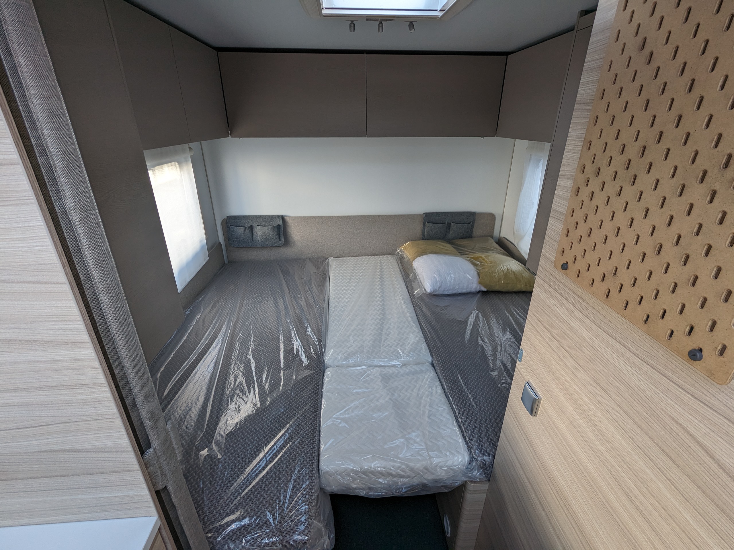 ALTEA 502 UL | キャンピングカーの新車・中古車販売｜デルタリンク