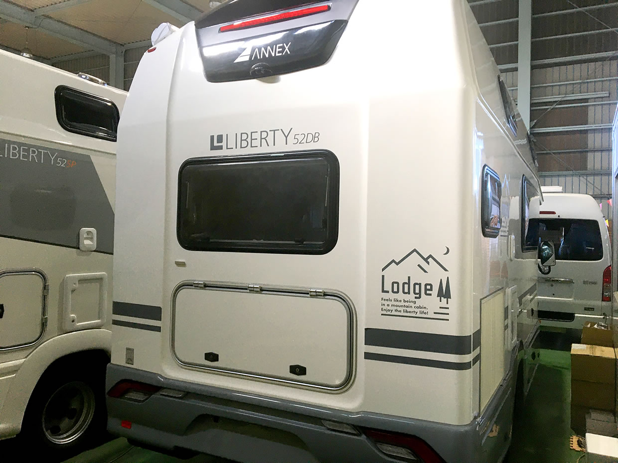 リバティ52DB Lodge | キャンピングカーの新車・中古車販売｜デルタリンク