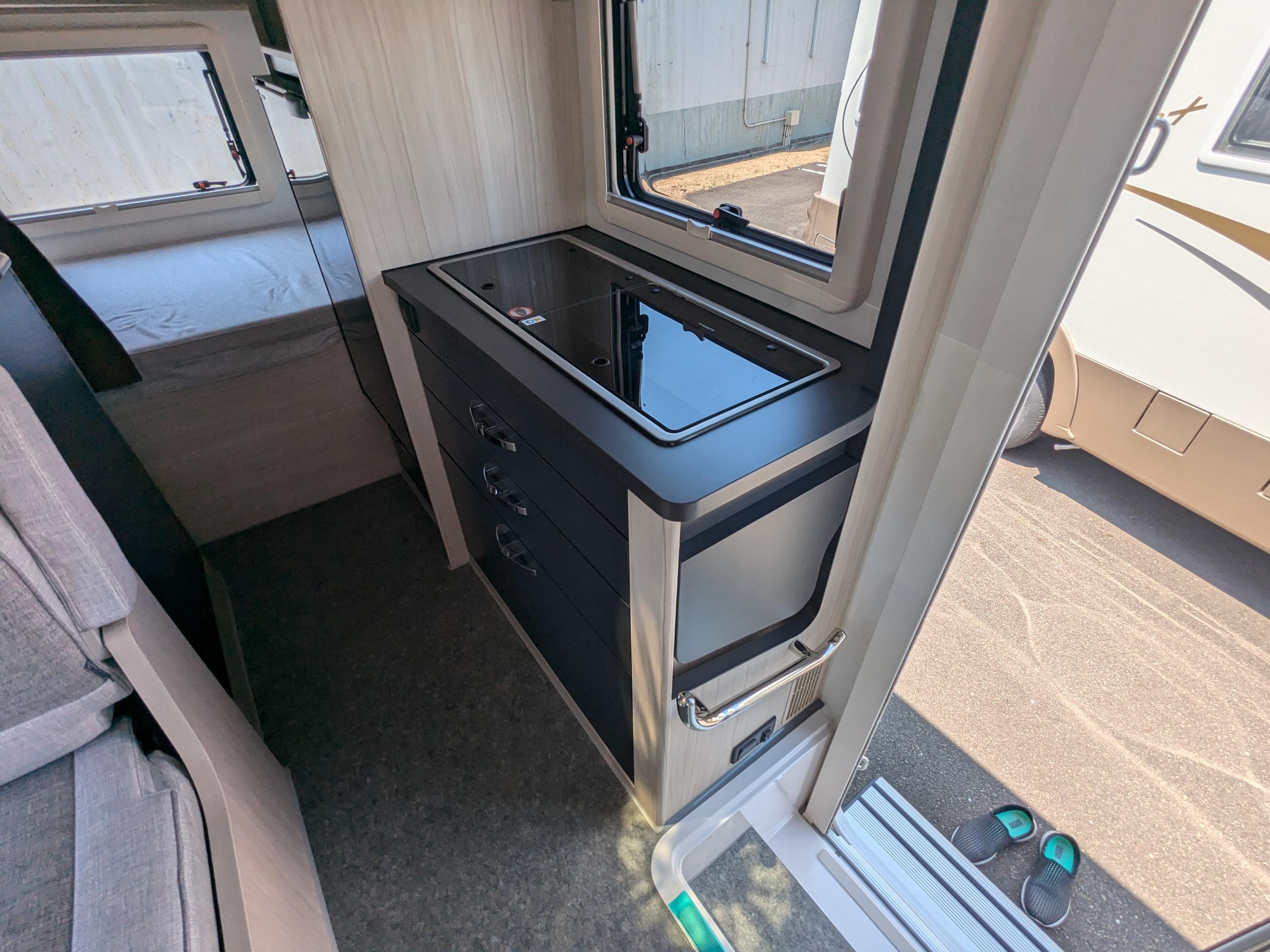 リバティ52DB 4WD | キャンピングカーの新車・中古車販売｜デルタリンク