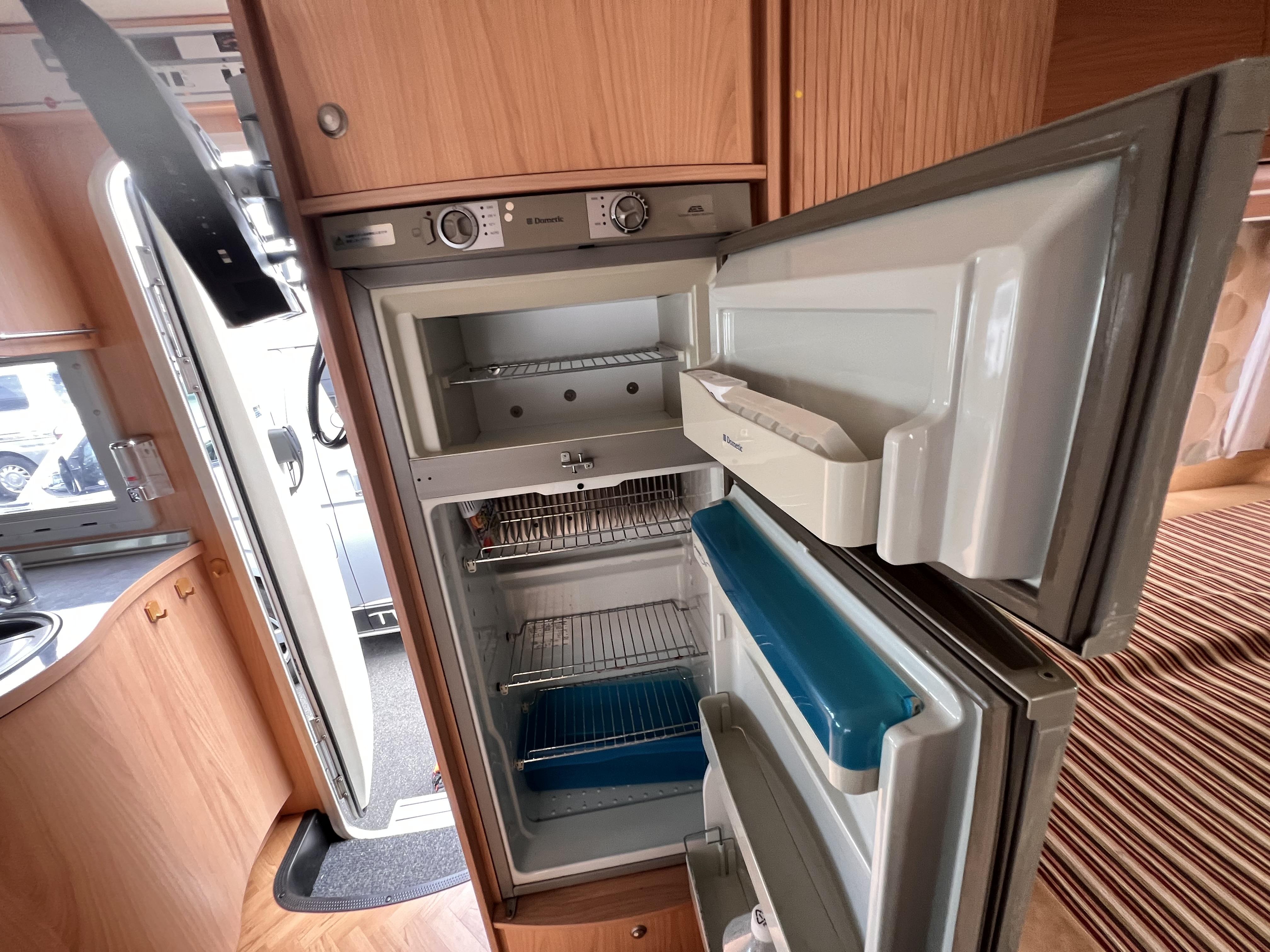 ソラノ T602 | キャンピングカーの新車・中古車販売｜デルタリンク