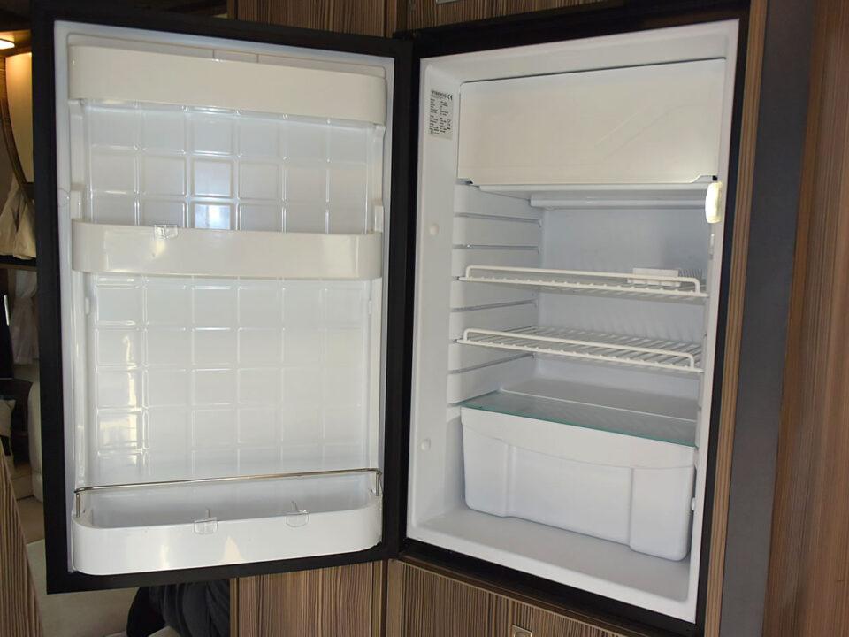 ZIL 5 4WD(20th Anniversary Package) | キャンピングカーの新車・中古車販売｜デルタリンク