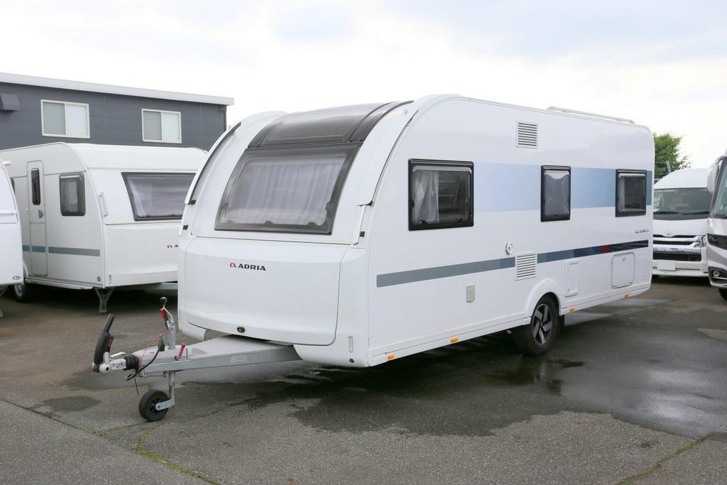 ADORA 542 UL 新古車 | キャンピングカーの新車・中古車販売｜デルタリンク